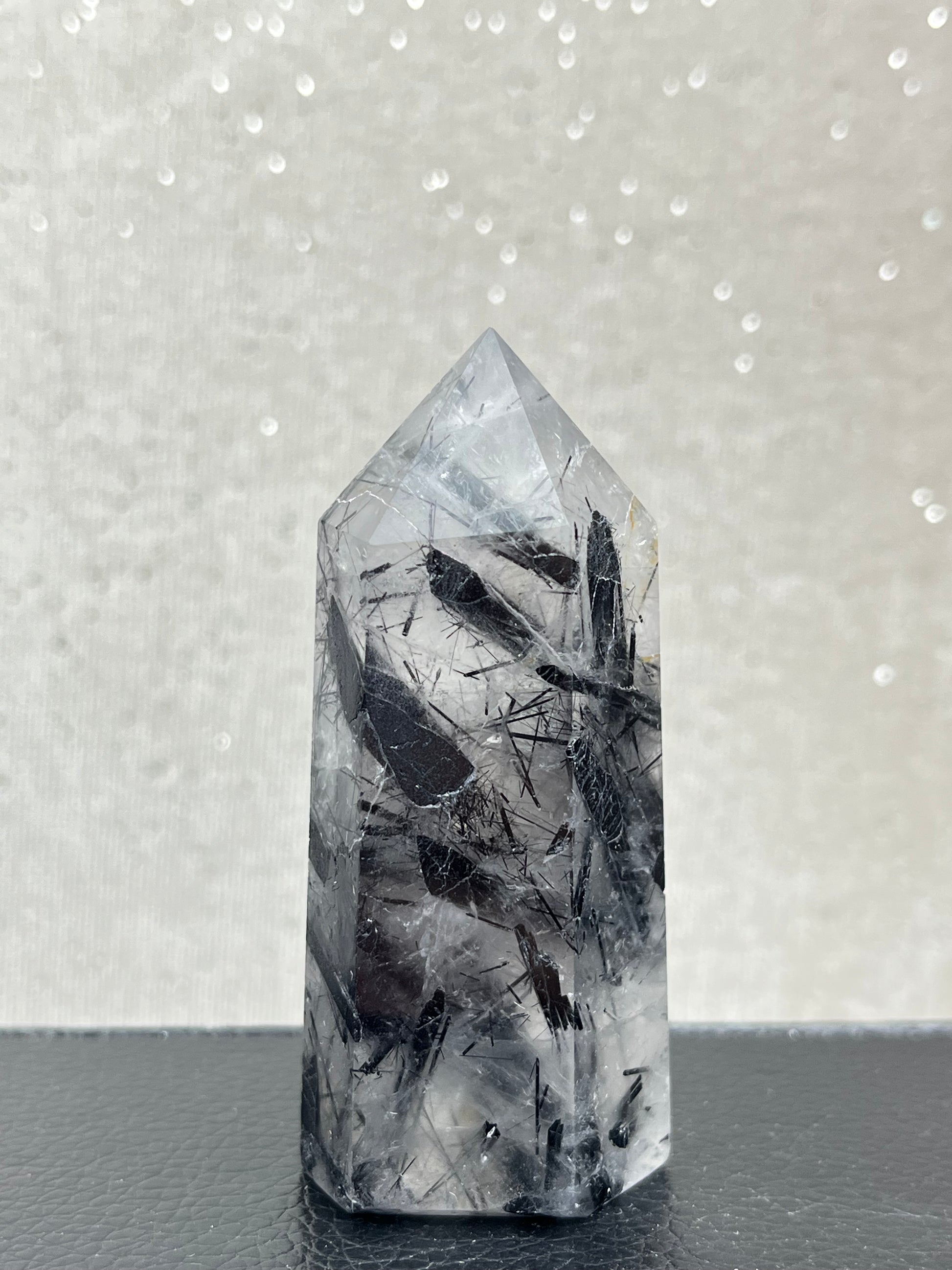 Turmalinkvarts tårn – DAZZLING KRYSTALLER & STEINER AS