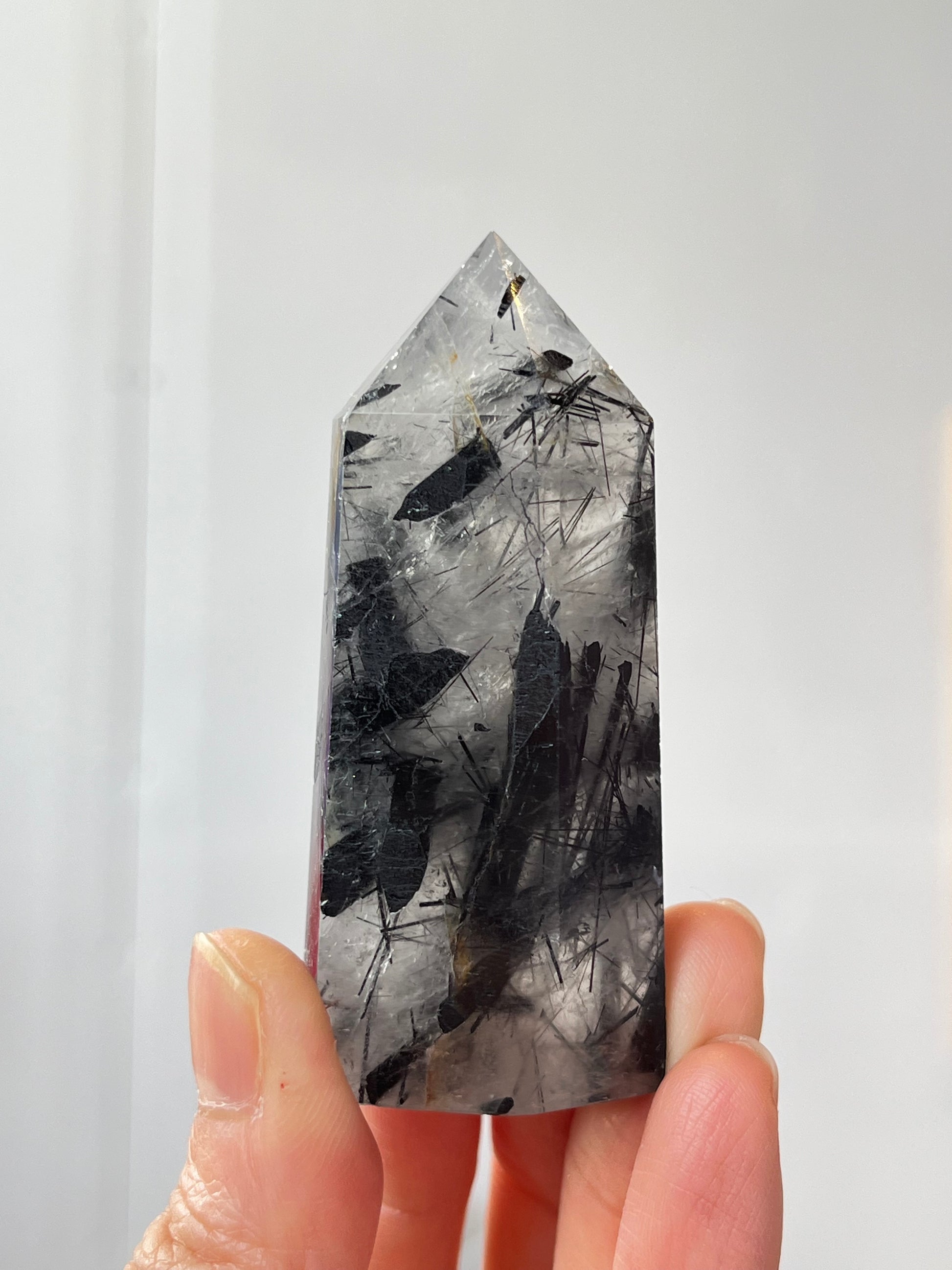 Turmalinkvarts tårn – DAZZLING KRYSTALLER & STEINER AS